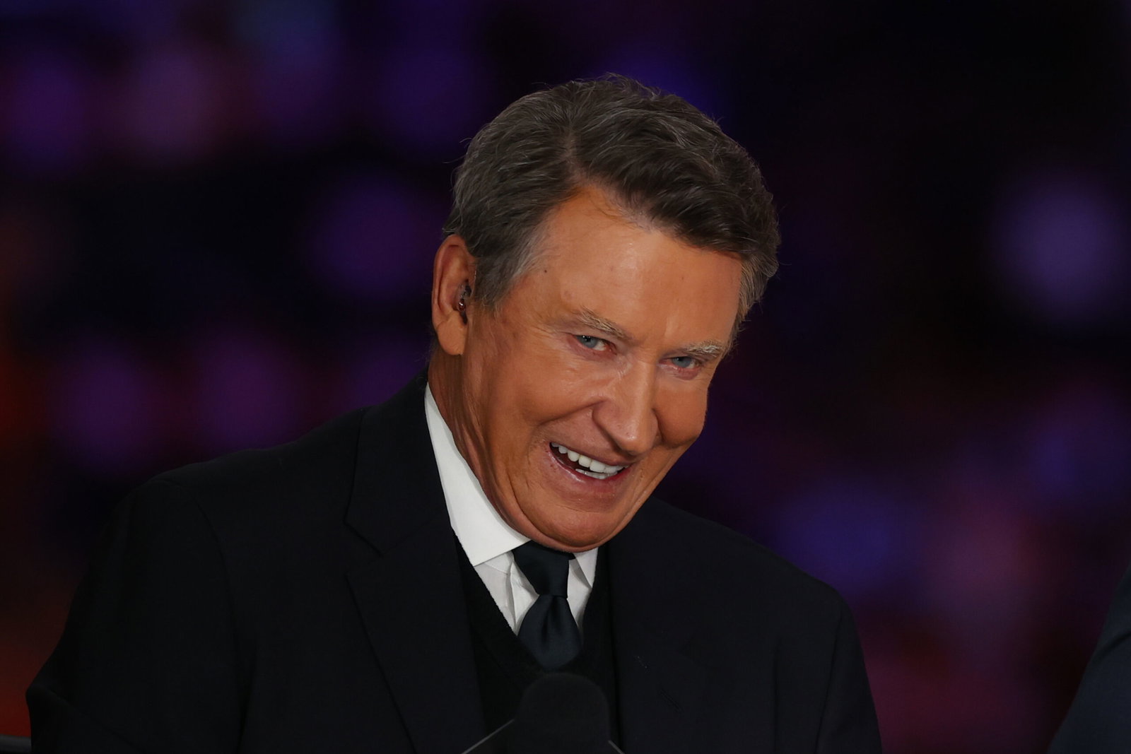 Wayne Gretzky Recalls Oilers Team Dining Traditions From Dynasty Years ...