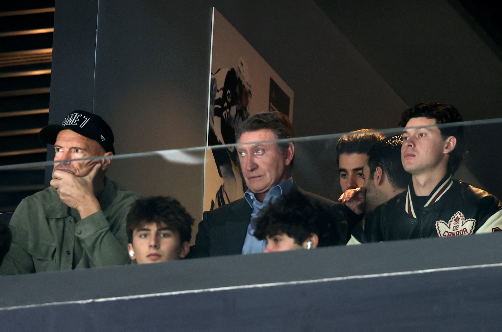 Wayne Gretzky's Final Public Goodbye to Father Walter Was Filled With ...